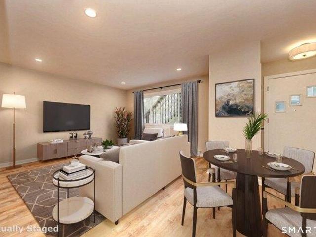 condo with 1 bedroom, Stamford CT ES103187200