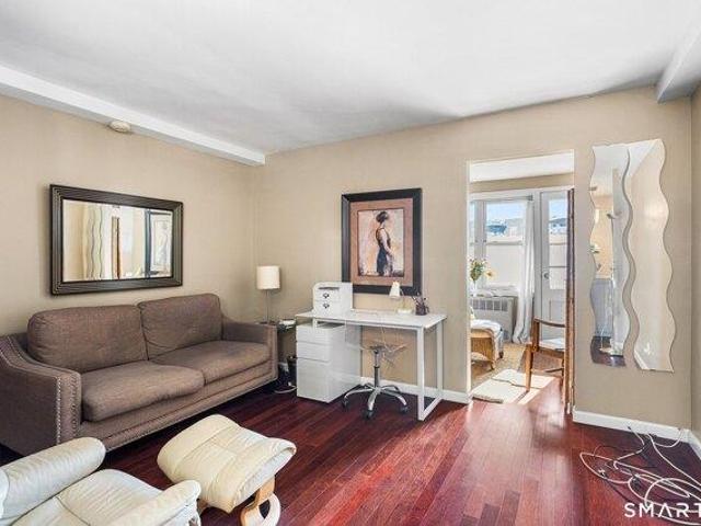 condo with 1 bedroom, Stamford CT ES103190297