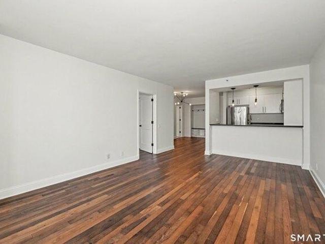 condo with 1 bedroom, Stamford CT ES103437369