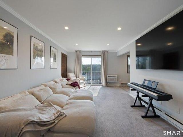 condo with 1 bedroom, Stamford CT ES104266313