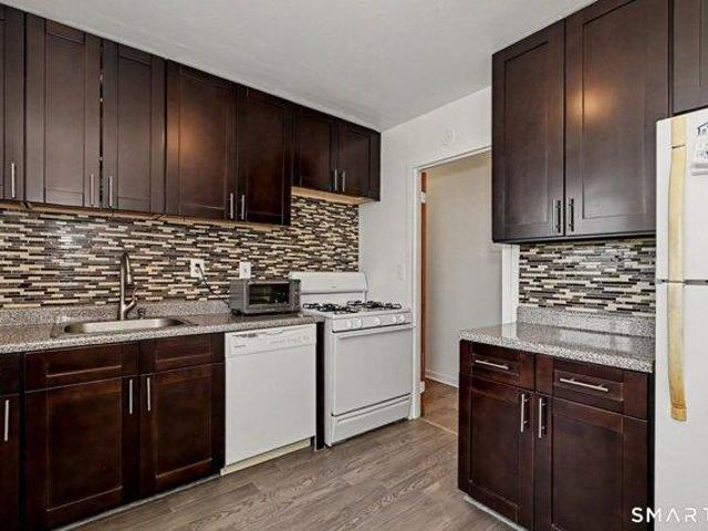 condo with 1 bedroom, Stamford CT ES104442487