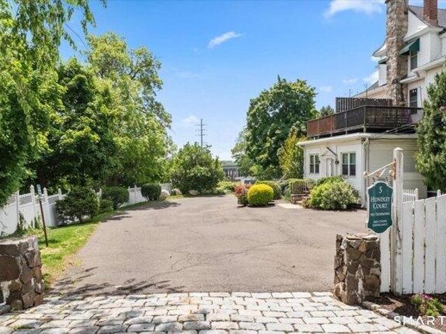 condo with 1 bedroom, Stamford CT ES104407203