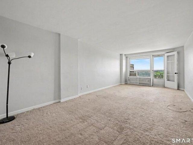 condo with 1 bedroom, Stamford CT ES104540202