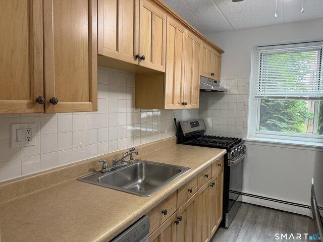 condo with 1 bedroom, Stamford CT ES104852292