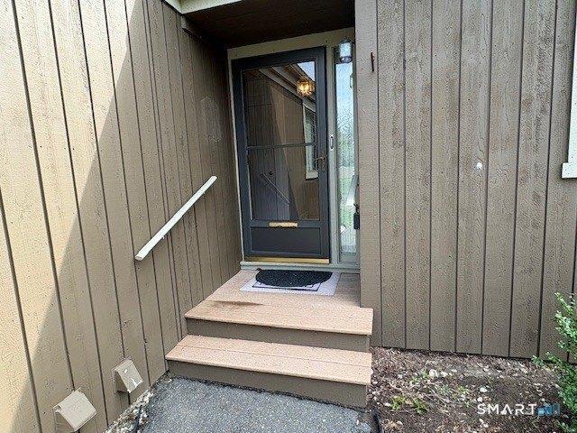 condo with 1 bedroom, Stratford CT DLS102799255