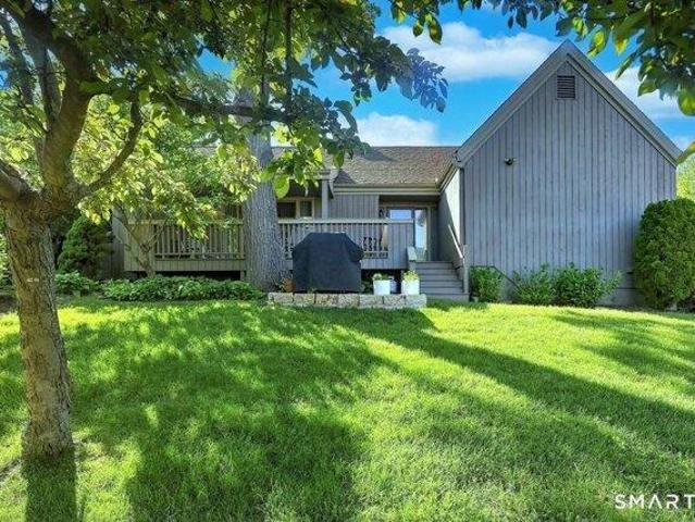 condo with 1 bedroom, Stratford CT DLS103099150