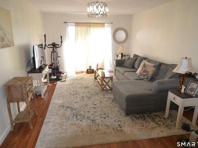condo with 1 bedroom, Stratford CT DS102476547