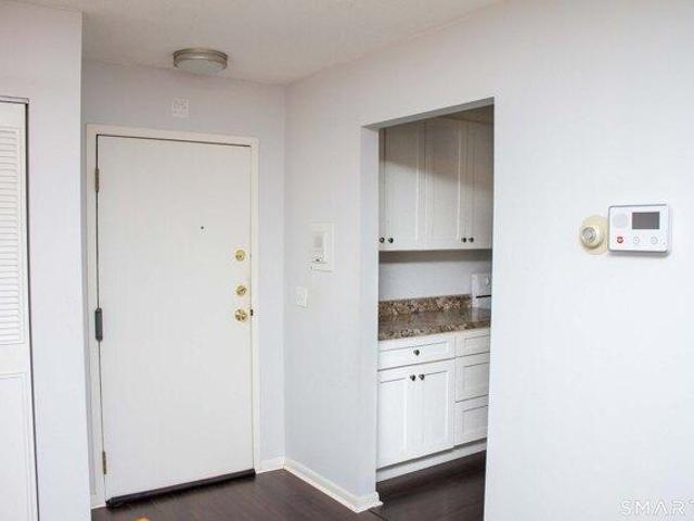 condo with 1 bedroom, Stratford CT ES103160036