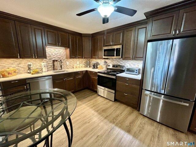 condo with 1 bedroom, Stratford CT ES103162854