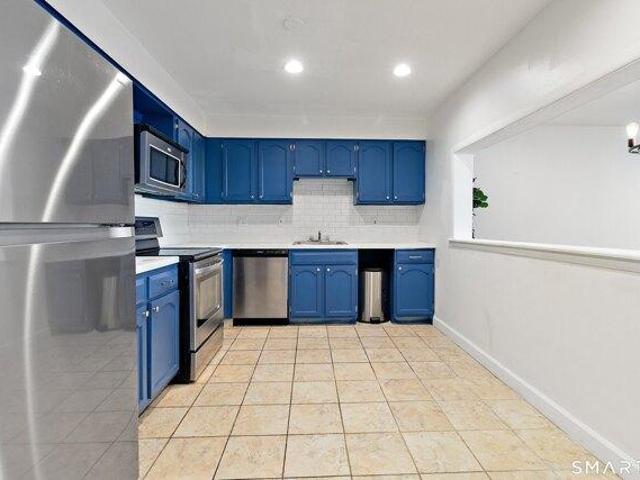 condo with 1 bedroom, Stratford CT ES104810565