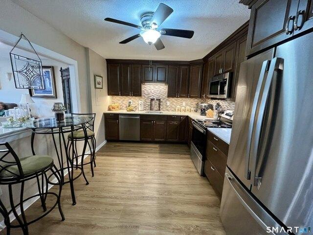 condo with 1 bedroom, Stratford CT ES105127322