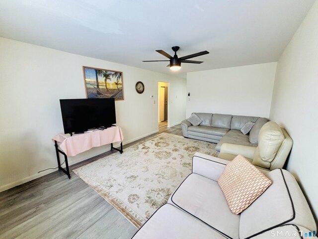 condo with 1 bedroom, Stratford CT ES105140112