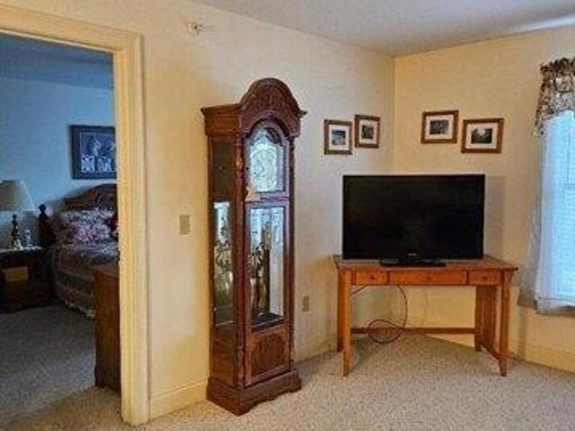 condo with 1 bedroom, Sturbridge MA ES105061430