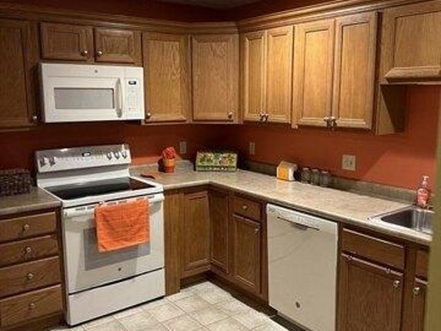 condo with 1 bedroom, Sturbridge MA ES105173586