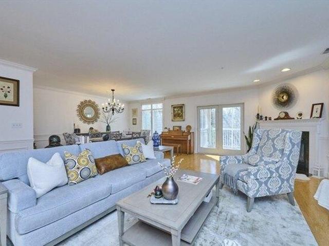 condo with 1 bedroom, Sudbury MA DLS103073464