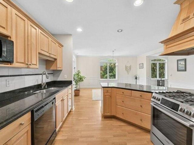 condo with 1 bedroom, Sudbury MA DS104299889