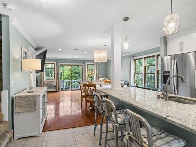 condo with 2 bedroom, Taunton MA DS104009416
