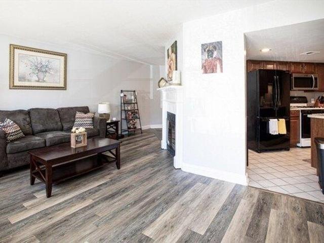 condo with 2 bedroom, Taunton MA ES104116249