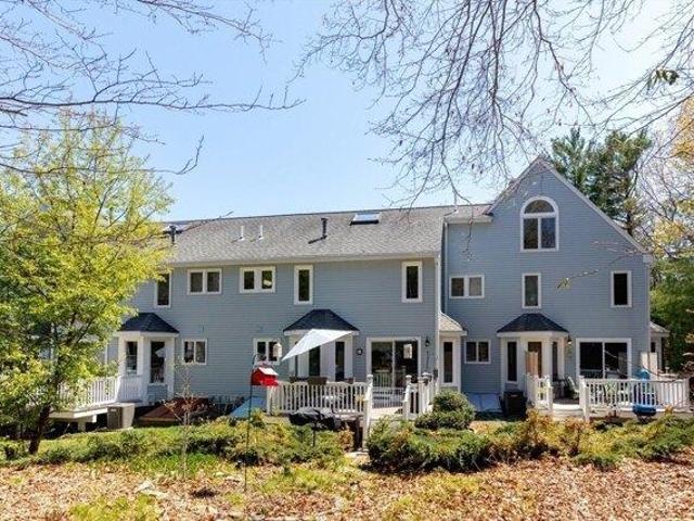 condo with 2 bedroom, Taunton MA ES104760467