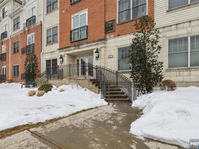 condo with 2 bedroom, Tenafly NJ DS102777845