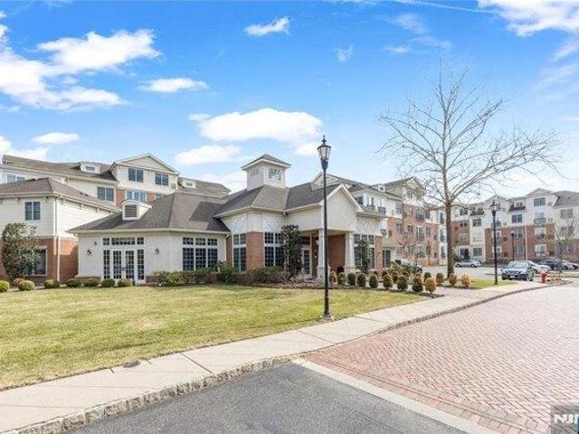 condo with 2 bedroom, Tenafly NJ DS102801540