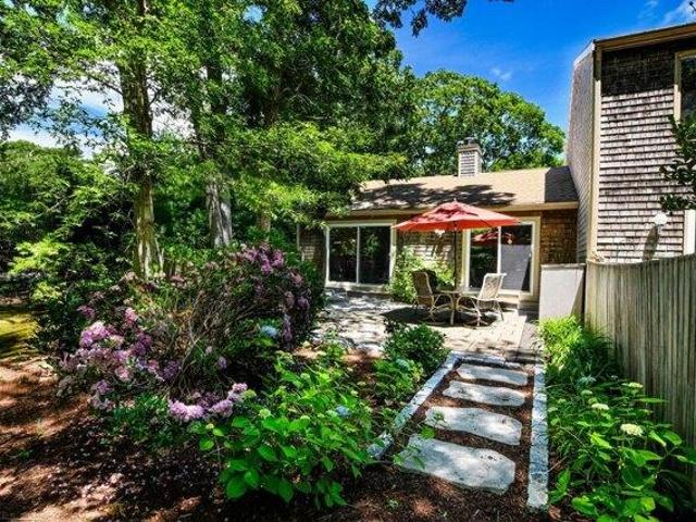 condo with 2 bedroom, Teaticket MA ES104235351