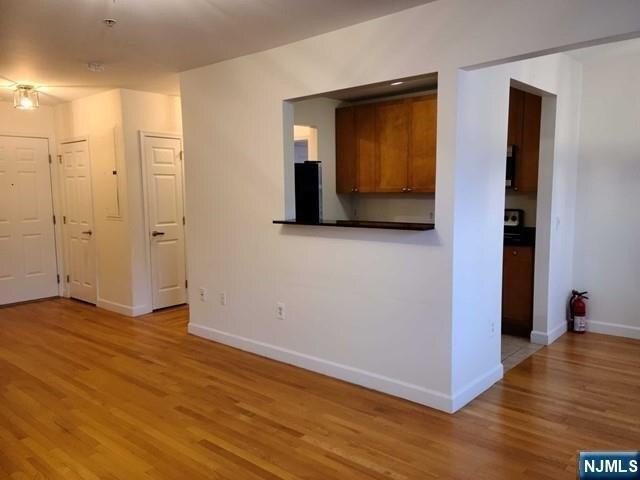 condo with 2 bedroom, Teaneck NJ DS102027280