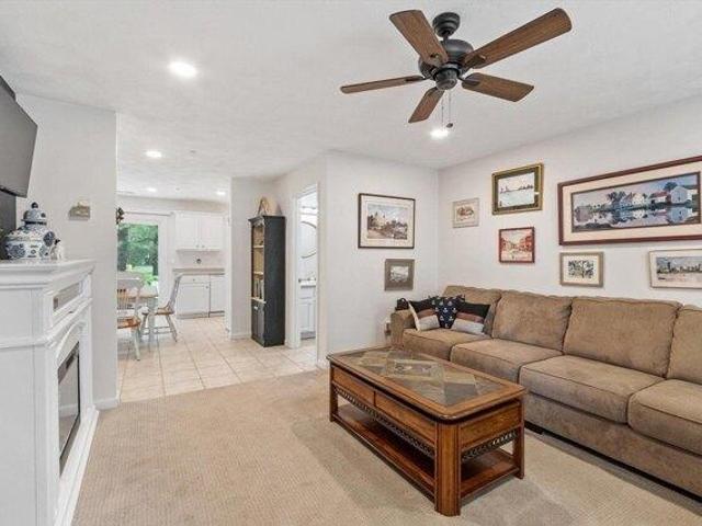 condo with 2 bedroom, Tewksbury MA DLS102723912