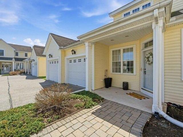 condo with 2 bedroom, Tewksbury MA DS102592911