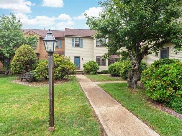 condo with 2 bedroom, Tewksbury MA DS104188040