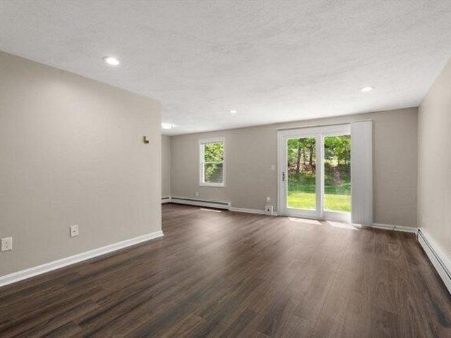 condo with 2 bedroom, Tewksbury MA ES103020748