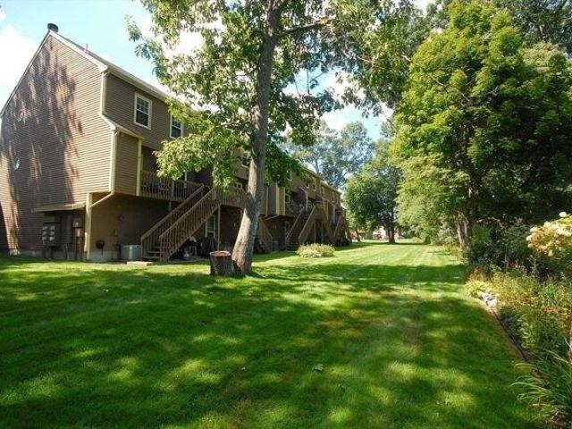 condo with 2 bedroom, Tewksbury MA ES105112848