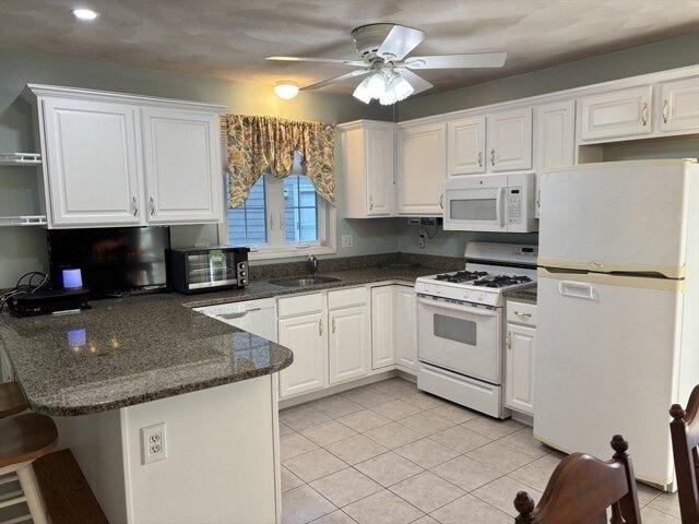 condo with 2 bedroom, Tewksbury MA ES105126879