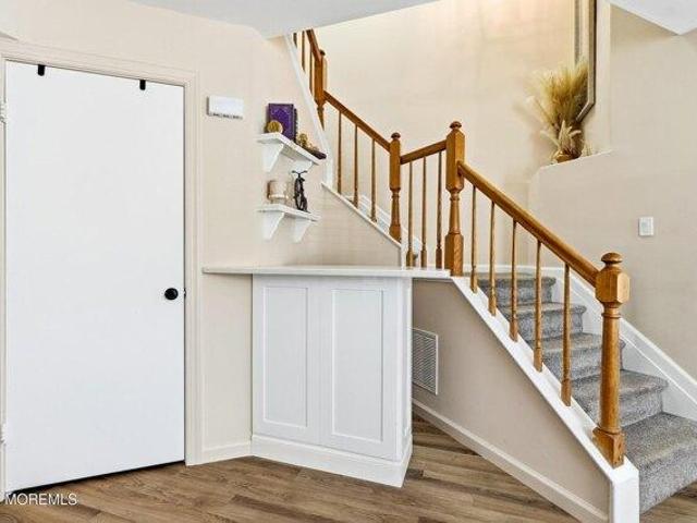condo with 2 bedroom, Tinton Falls NJ DS102215259