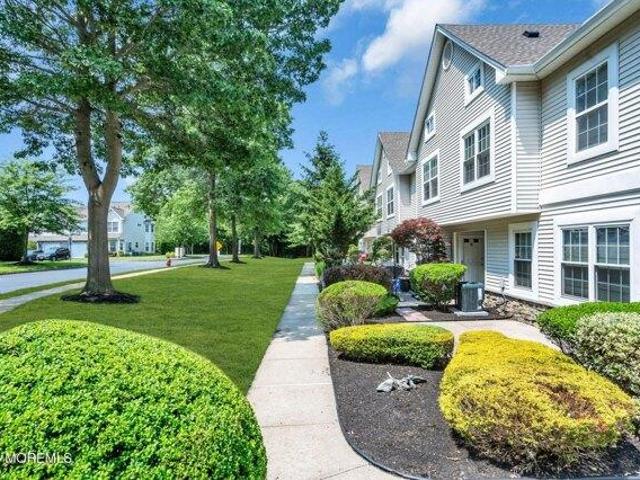 condo with 2 bedroom, Tinton Falls NJ ES104869651