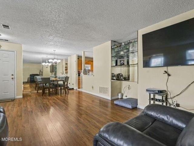 condo with 2 bedroom, Tinton Falls NJ ES105207539