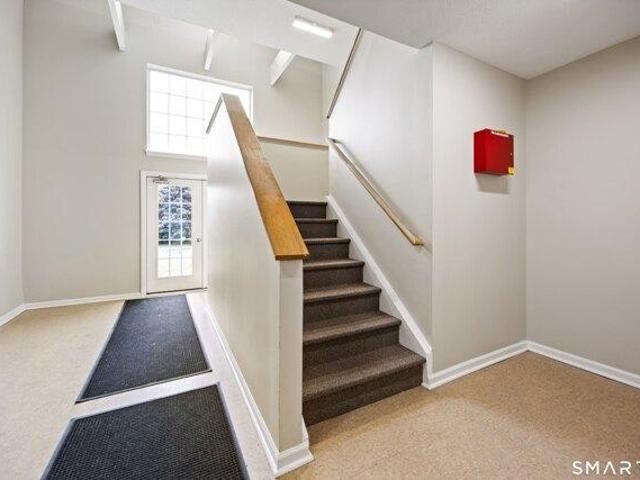 condo with 2 bedroom, Torrington CT ES104236985