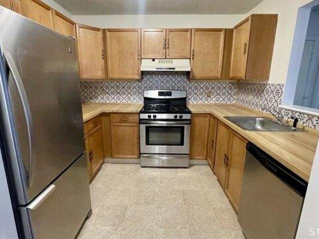 condo with 2 bedroom, Torrington CT ES104297452