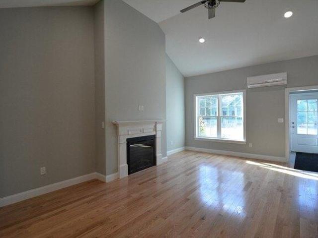 condo with 2 bedroom, Townsend MA ES103249957