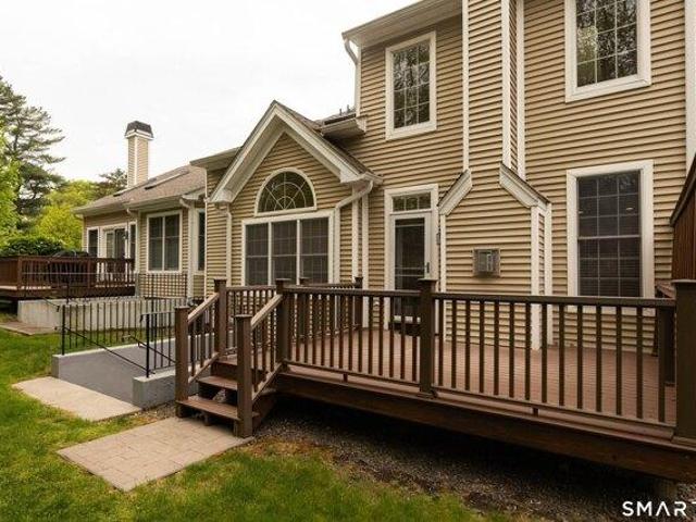 condo with 2 bedroom, Trumbull CT ES104568262