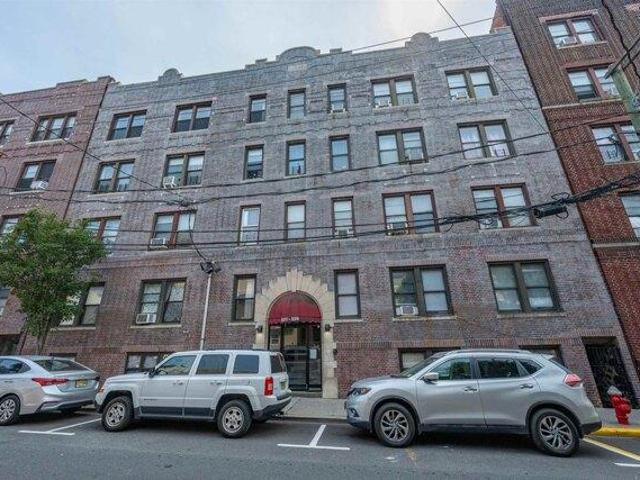 condo with 2 bedroom, Union City NJ DS104236536