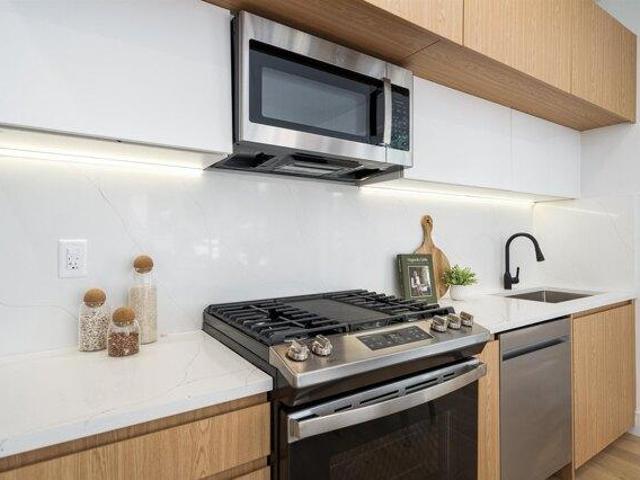 condo with 2 bedroom, Union City NJ DS104441235