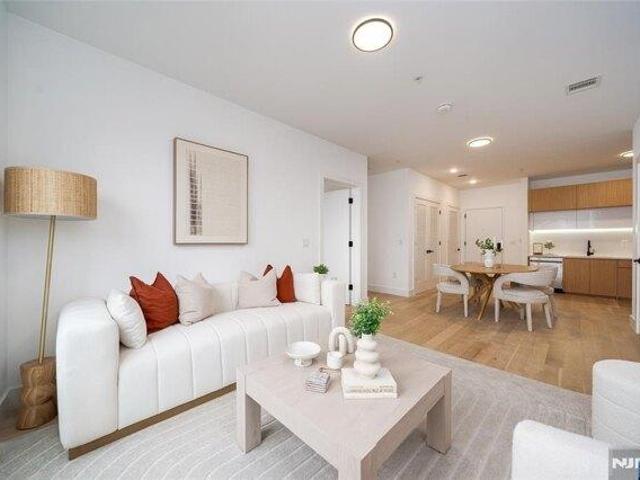 condo with 2 bedroom, Union City NJ ES104480259