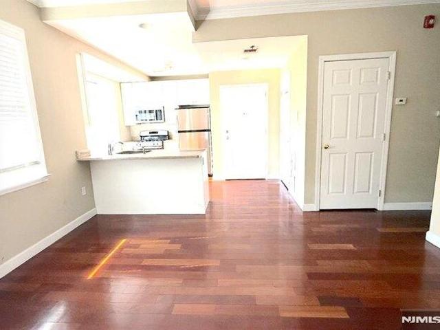 condo with 2 bedroom, Union City NJ ES104848792