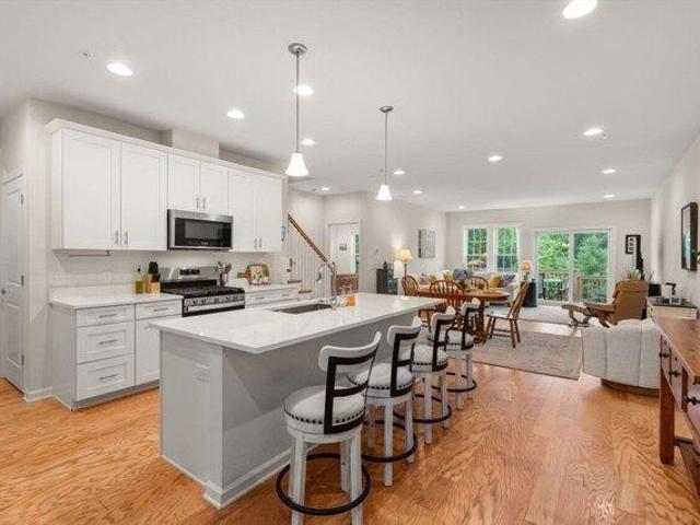 condo with 2 bedroom, Upton MA ES105155703