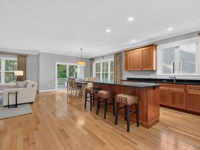 condo with 2 bedroom, Upton MA ES105190398
