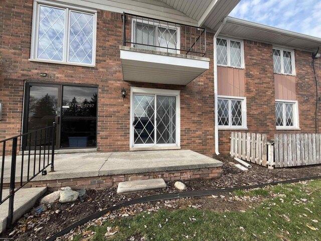 condo with 2 bedroom, Utica MI DS88490515