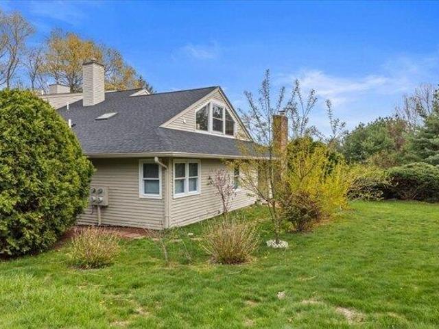 condo with 2 bedroom, Uxbridge MA DLS102477161