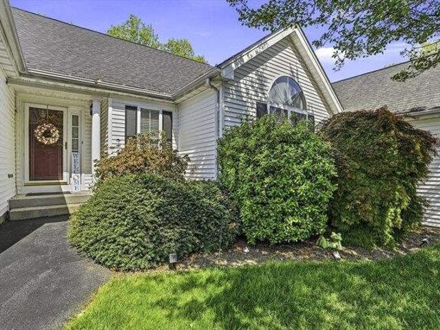 condo with 2 bedroom, Uxbridge MA DS103932614