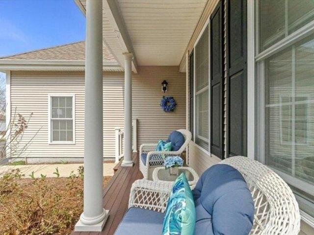 condo with 2 bedroom, Uxbridge MA ES103160608